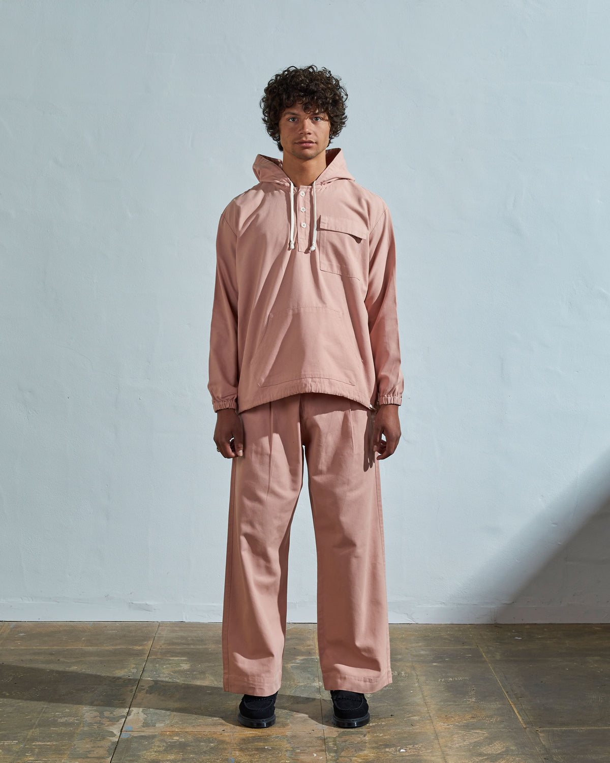 Uskees smocks | timeless organic hooded smocks